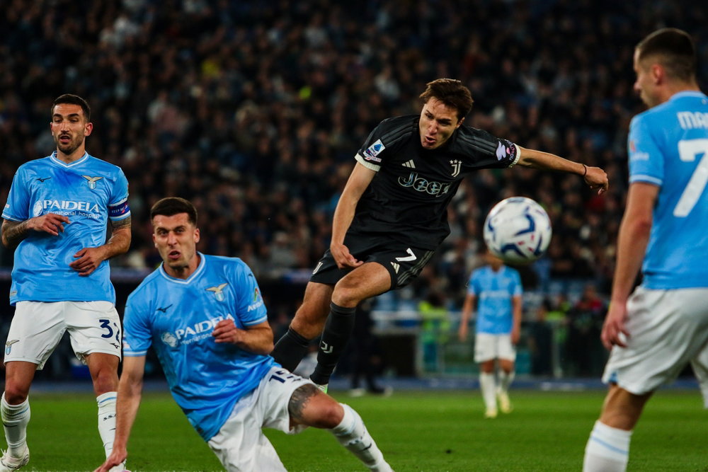 'Hope for a lunge' from Newcastle United to seal signing - Magpies ...