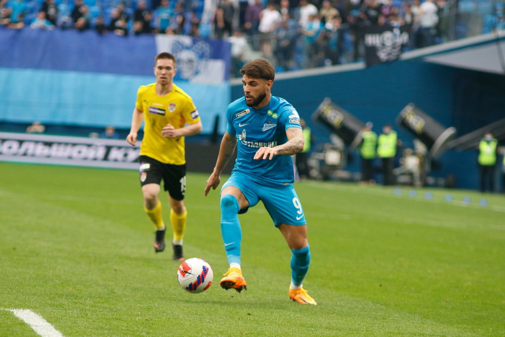 "He’s leaving next year" - Wolves lose ground to Serie A side in ...