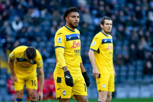 Manchester United race for midfielder - 26-year-old is value second ...